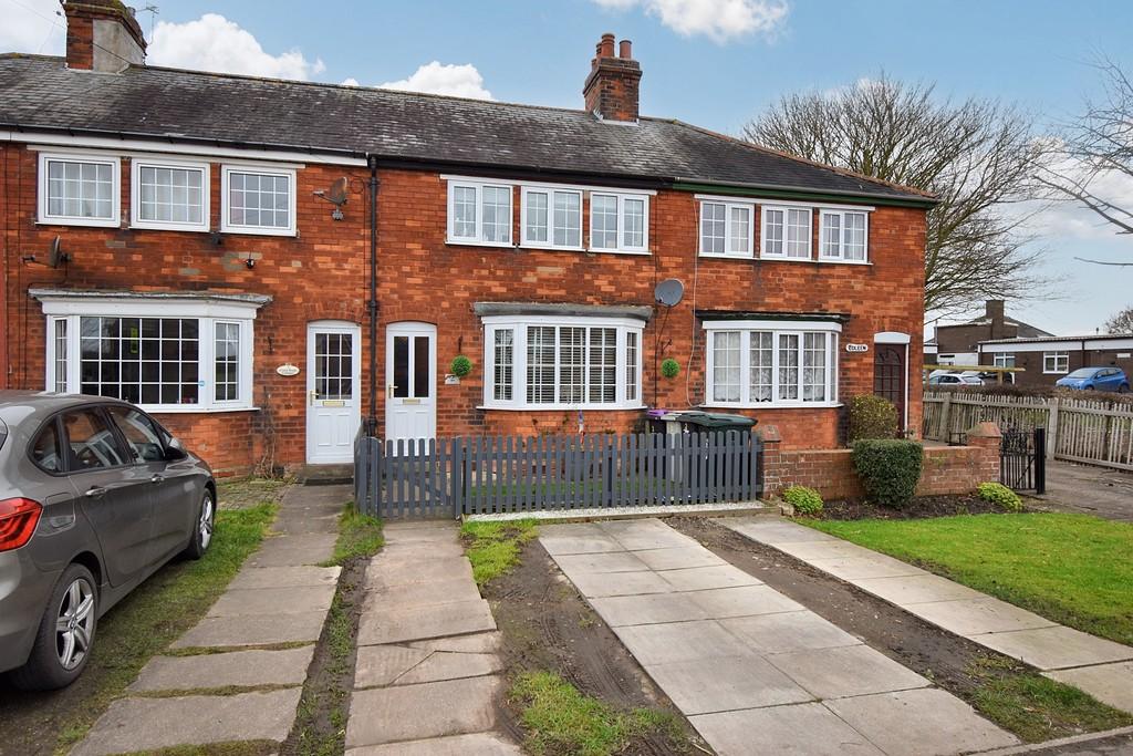 Humberston Road, Tetney DN36 5NQ 3 bed terraced house for sale - £155,000