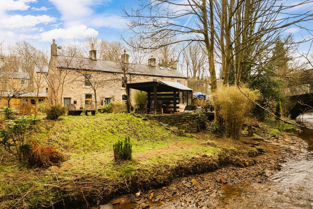 Salem Cottages, High Peak SK22 2 bed end of terrace house - £280,000