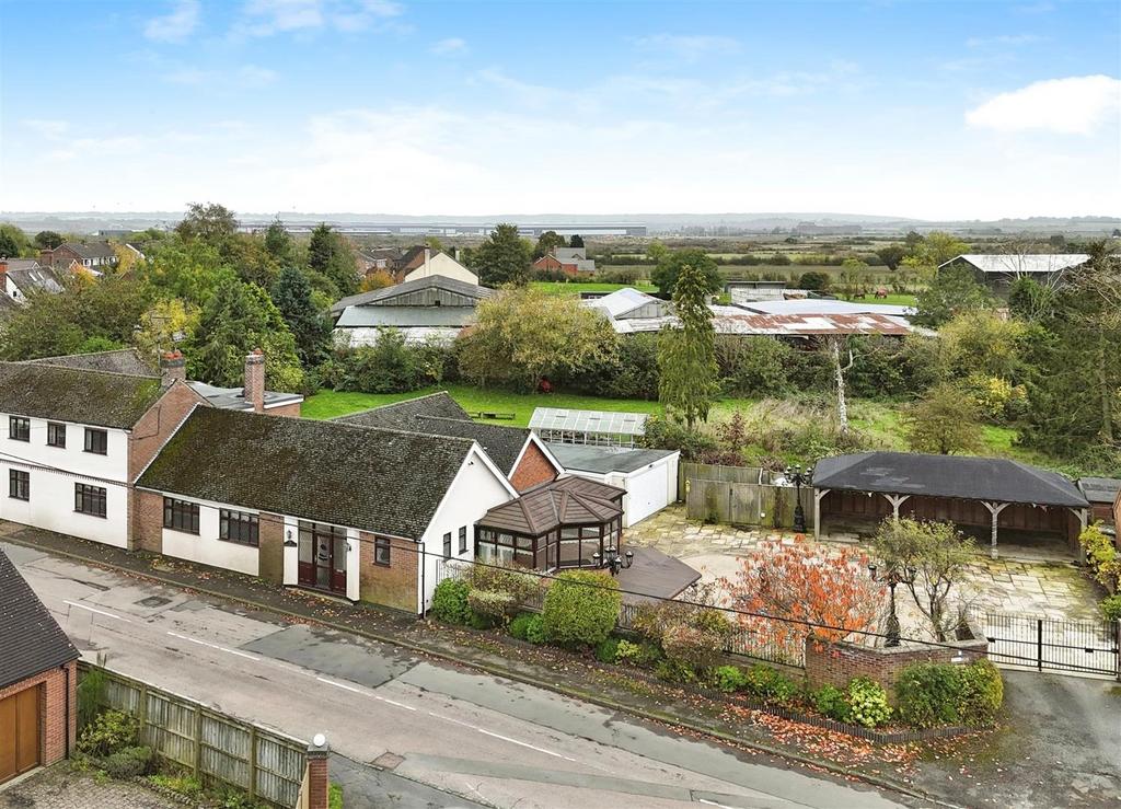 Rugby Road, Rugby CV23 6 bed semi-detached house for sale - £600,000