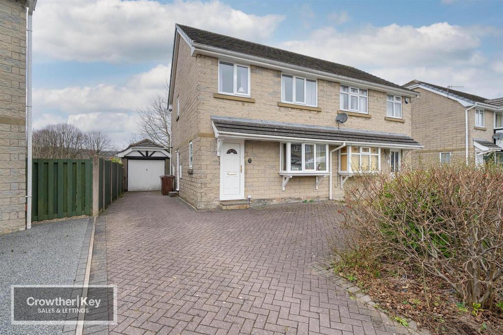 Silverlands Park, Buxton 3 bed semi-detached house - £275,000