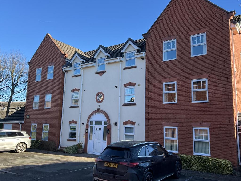 Pensby Road, Heswall, Wirral 2 bed apartment - £169,950
