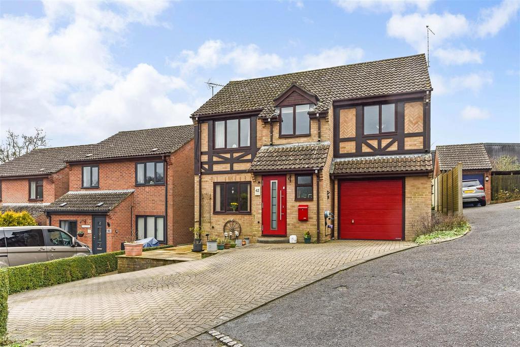Horndean, Hampshire 4 bed detached house for sale - £400,000