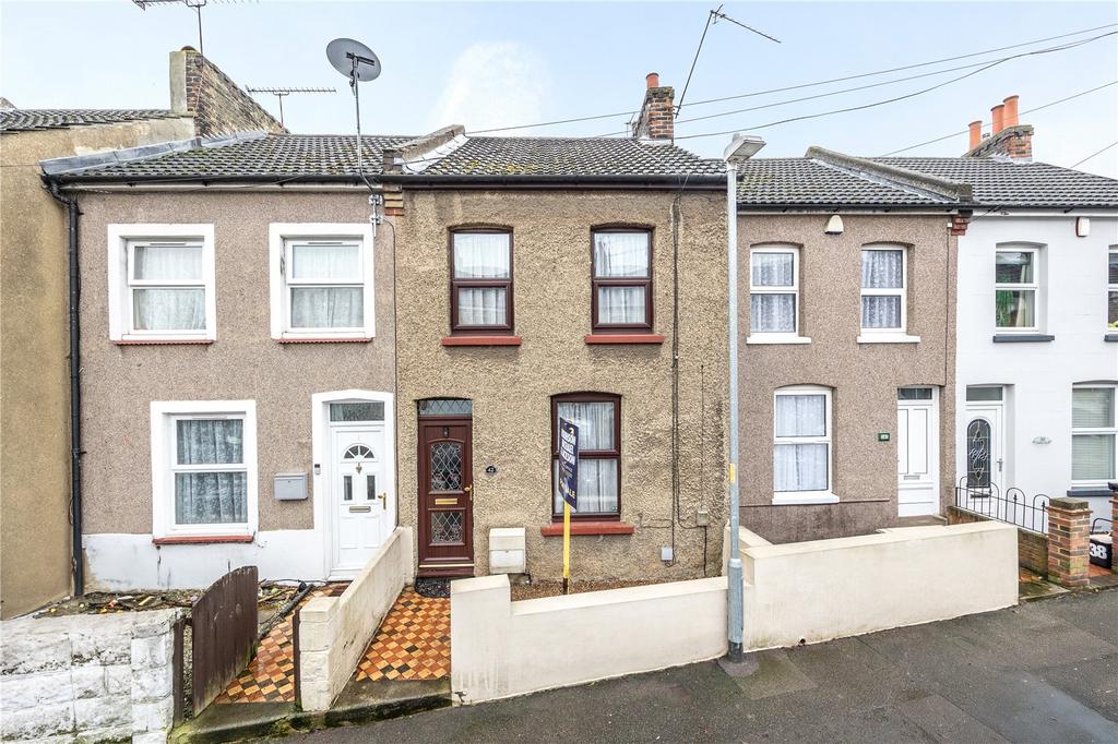 Raphael Road, Gravesend, Kent, DA12 3 bed terraced house for sale - £280,000