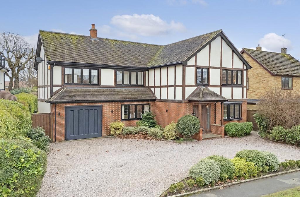 Park Avenue, Hutton, CM13 5 bed detached house - £1,350,000