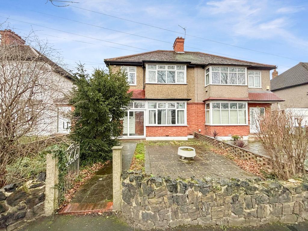 Tudor Walk, Bexley, Kent, DA5 3 bed semi-detached house for sale - £450,000