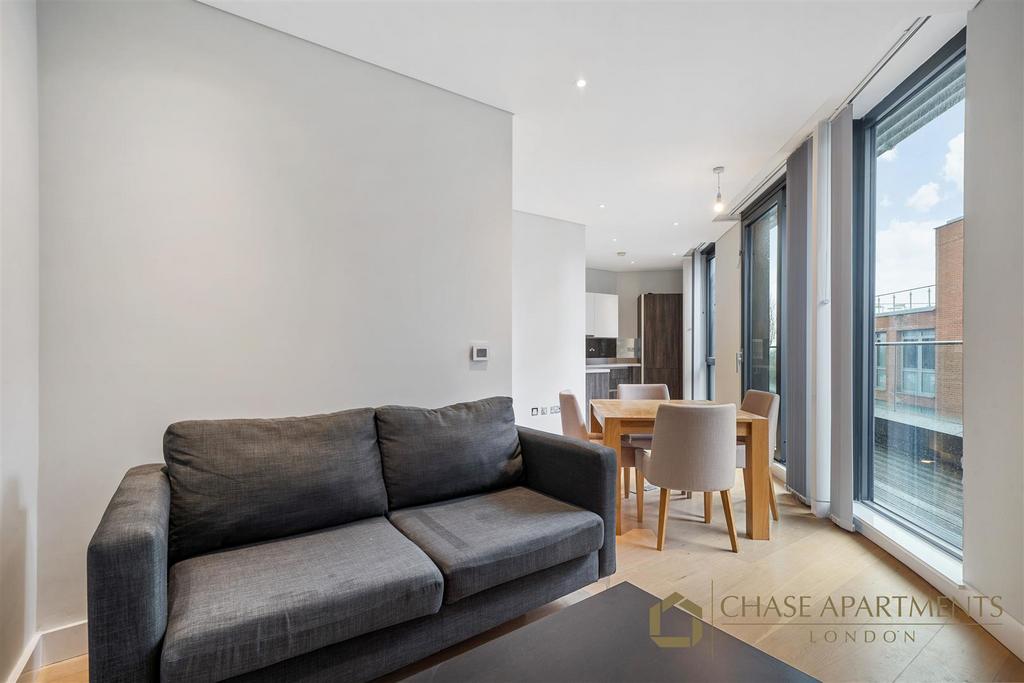 Millennium House, Putney SW15 1 bed apartment - £2,350 pcm (£542 pw)