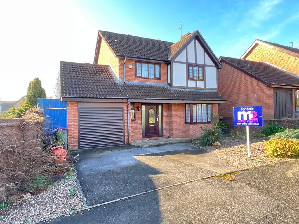 Oakleigh Court, Cwmbran NP44 3 bed detached house - £350,000