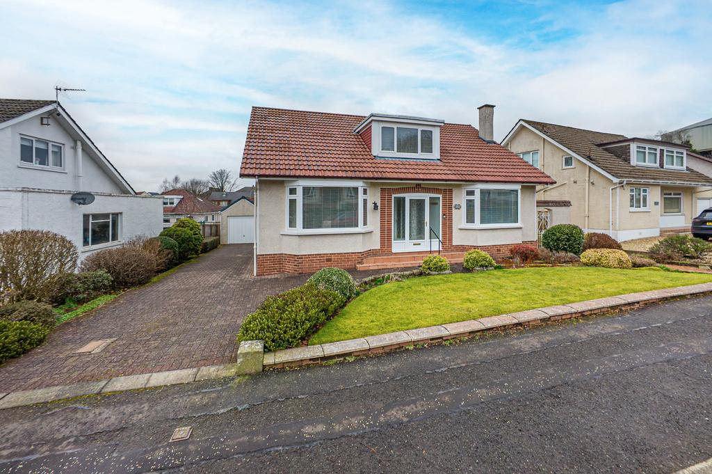 Castleton Drive, Newton Mearns... 4 bed detached house - £425,000