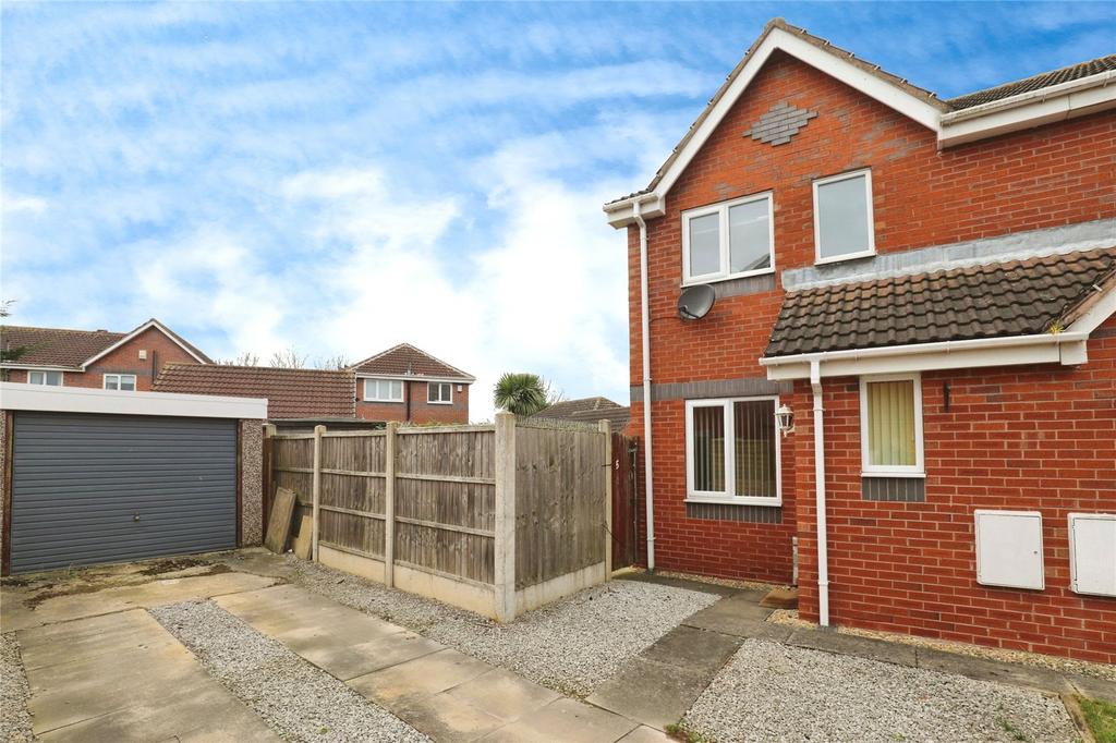 Woodlands Court, Barlby, Selby, North... 2 bed semi-detached house for ...