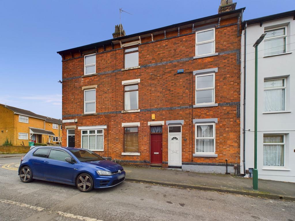 Monsall Street, Nottingham NG7 2 bed terraced house - £142,500