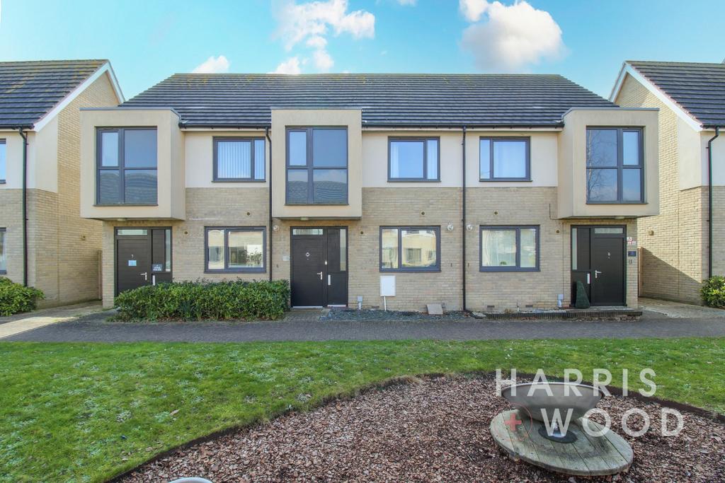 Citius Parade, Colchester, Essex 2 bed terraced house - £290,000