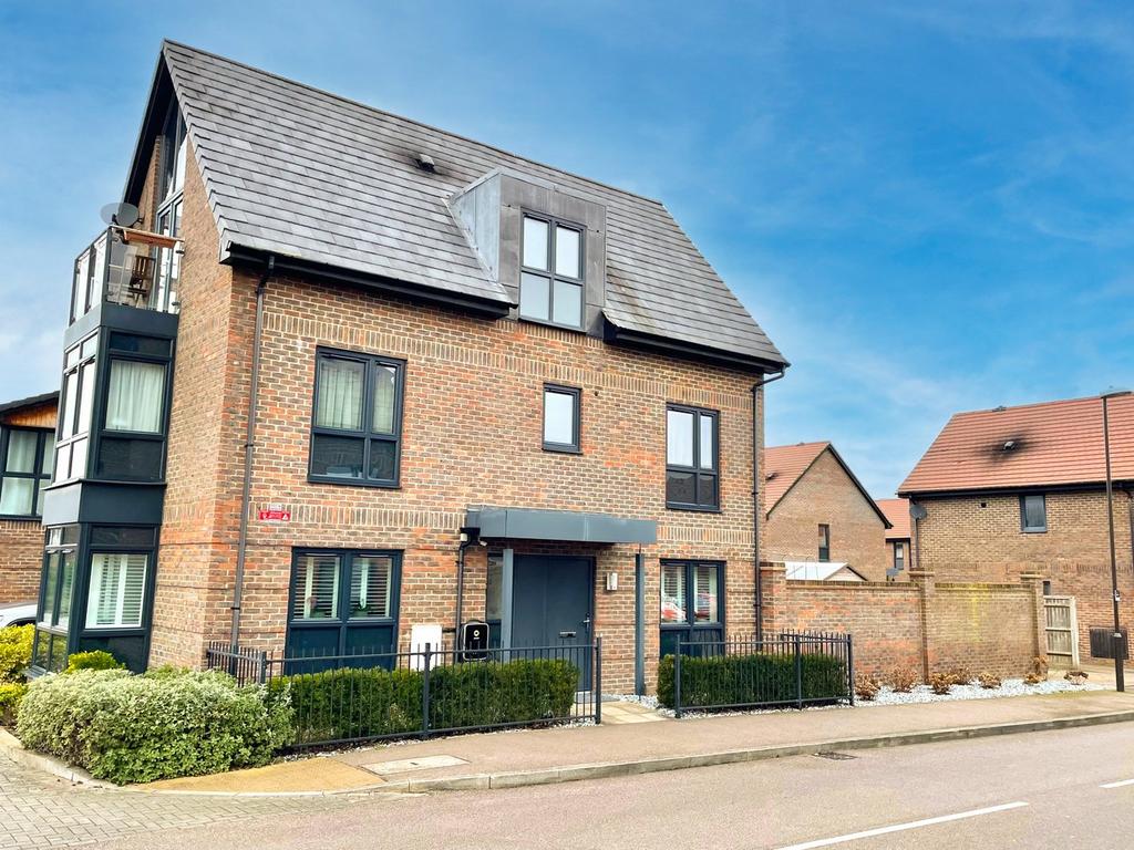 Abacus Drive, Oakgrove, Milton... 4 bed detached house for sale - £650,000