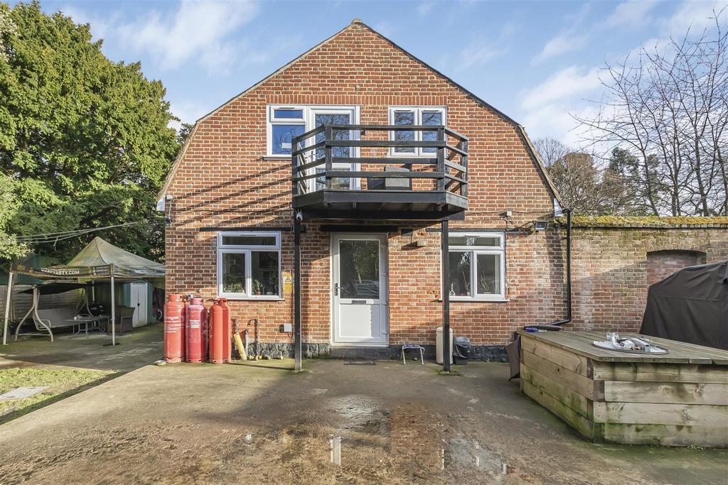 Aldon Lane, Offham 4 bed detached house - £650,000