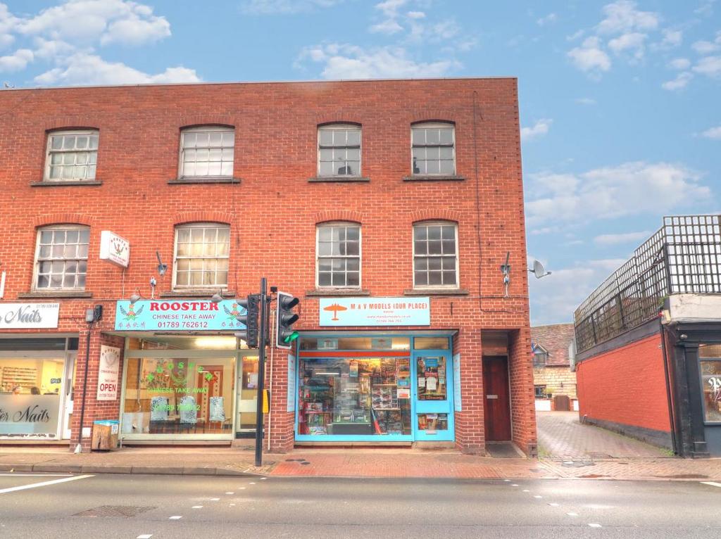 Swan Street, Alcester 2 bed flat - £850 pcm (£196 pw)