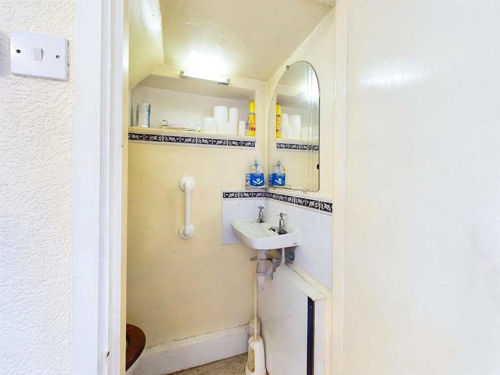 Manchester Road, Prescot L34 3 bed semi-detached house for sale - £220,000