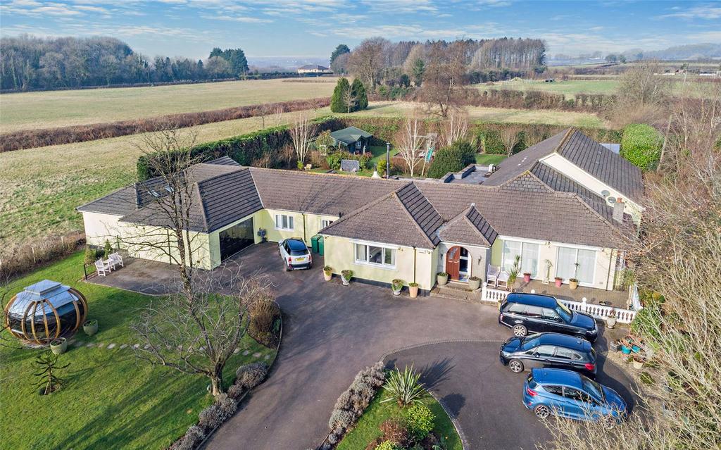 St. Lythan's, Cardiff, CF5 5 bed bungalow for sale - £1,400,000