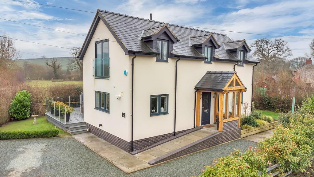 Pool Quay, Welshpool 2 bed detached house for sale - £450,000