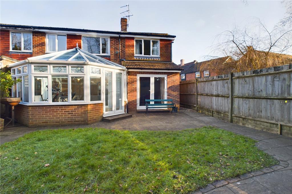 Riverside, East Sussex RH18 5 bed semi-detached house for sale - £550,000