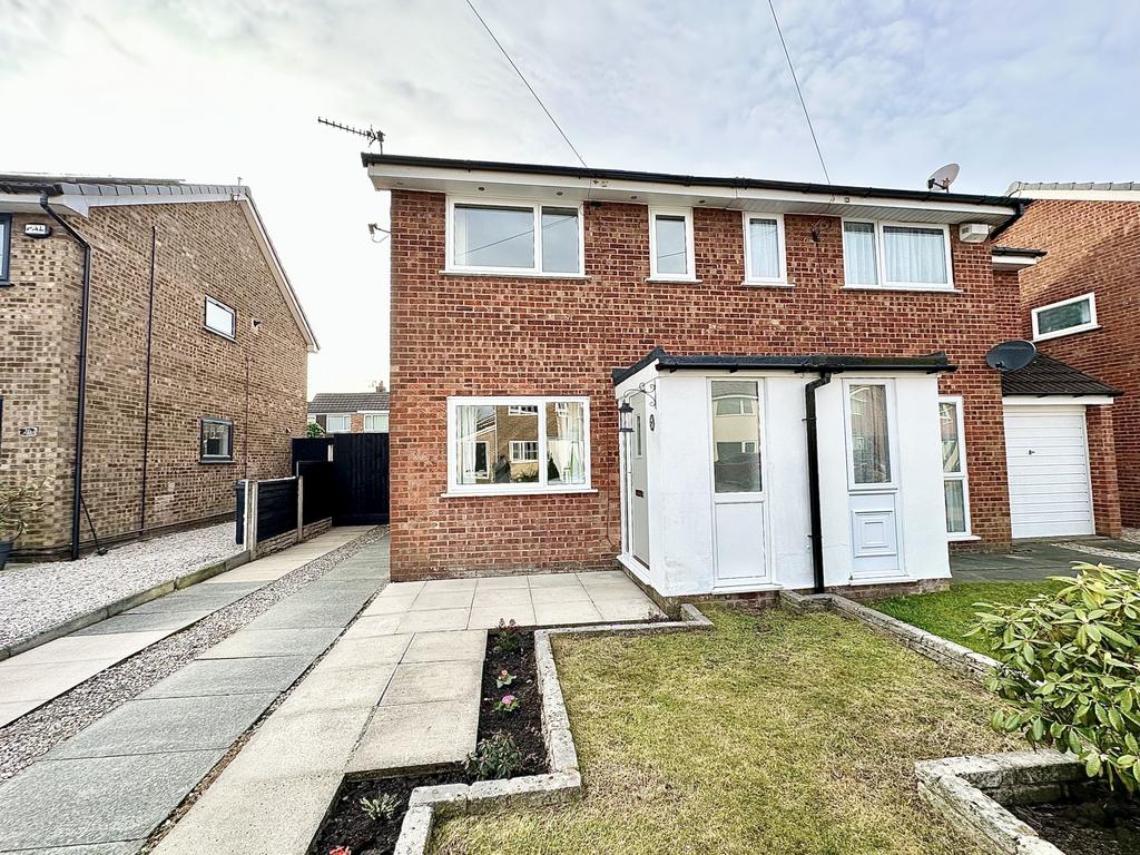 Singleton Close, Preston PR2 2 bed semi-detached house - £190,000