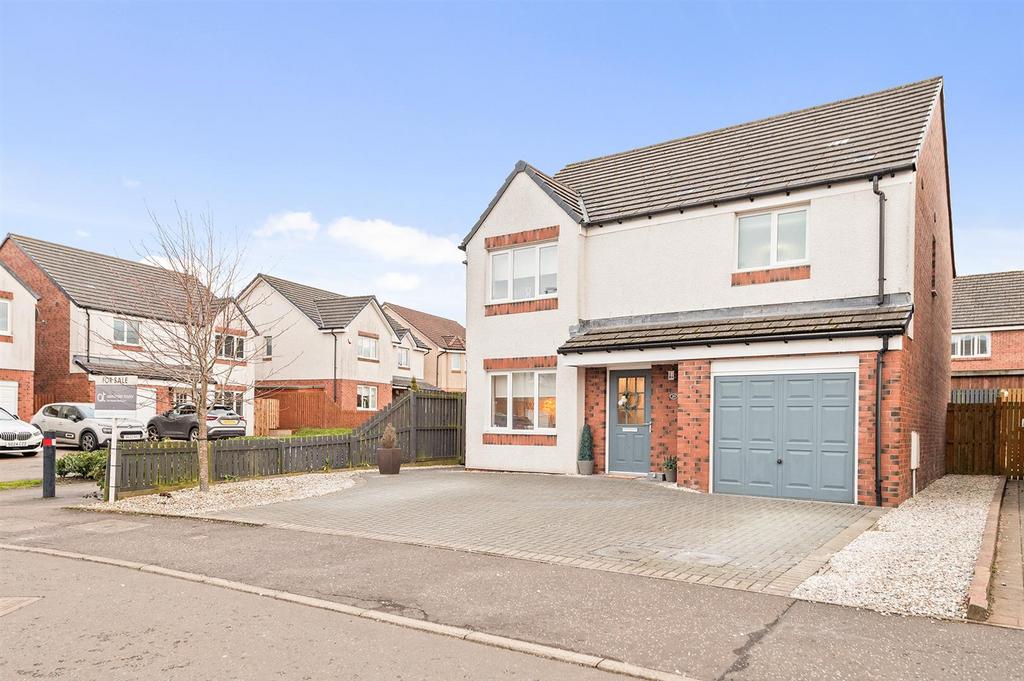Sisman Place, Larbert FK5 4 bed detached house - £329,995