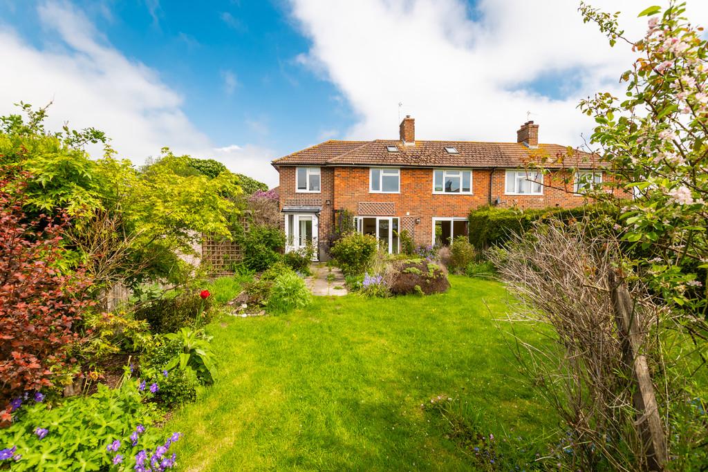 Glenthorne Meadow, Petersfield GU32 3 bed semi-detached house to rent ...