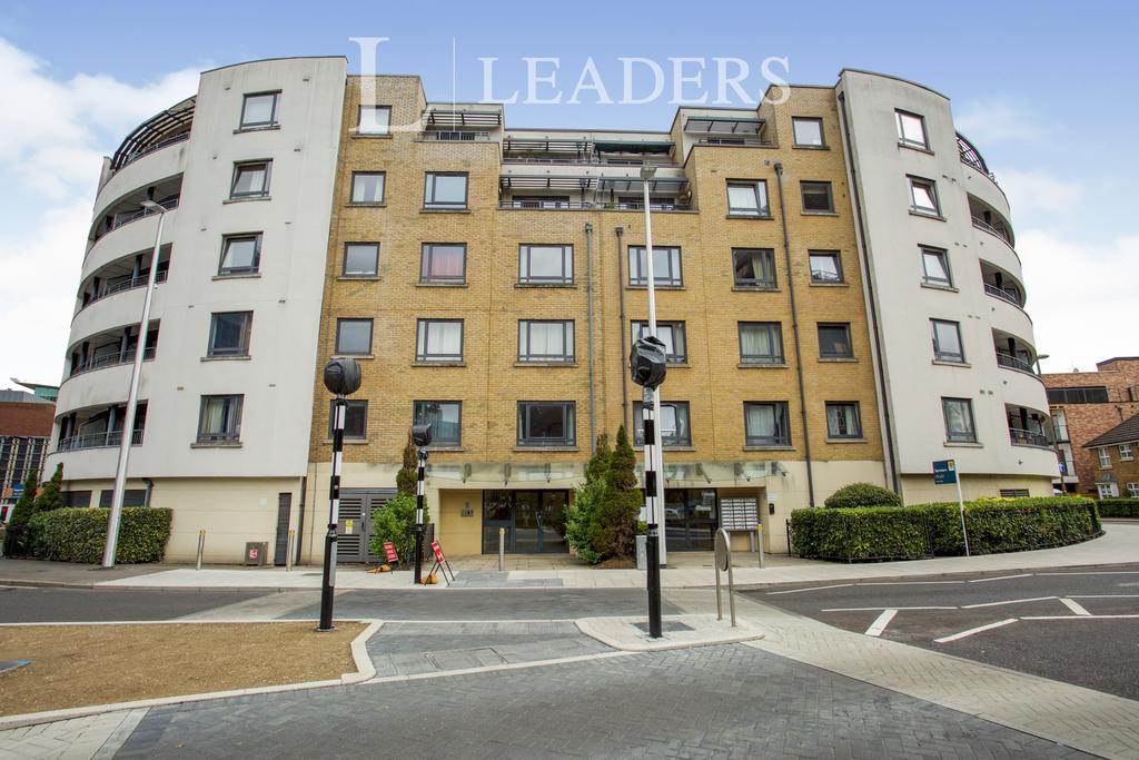 Bramwell Place, Chertsey Road, GU21 1 bed flat - £1,250 pcm (£288 pw)