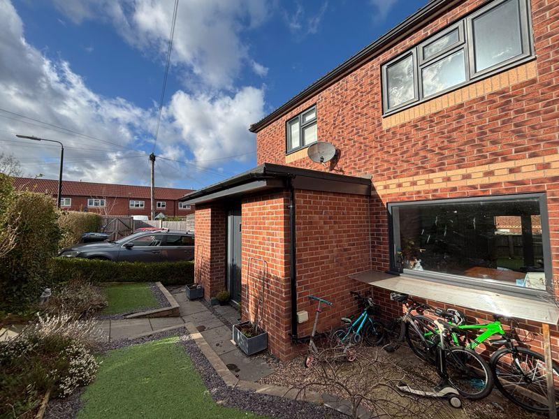 Hempcroft Road, Altrincham WA15 3 bed semi-detached house for sale - £ ...