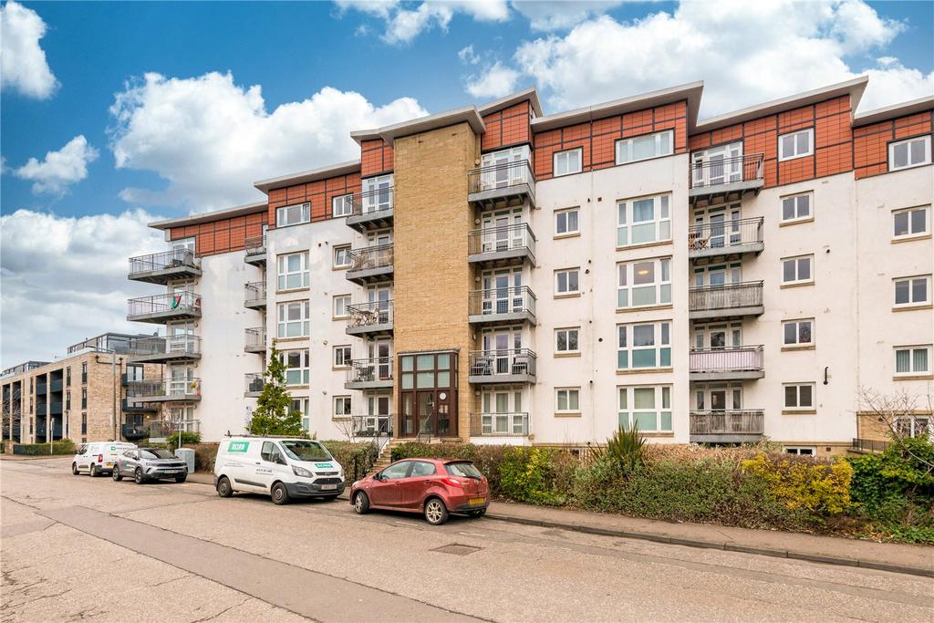 25/8 Brunswick Road, Hillside... 2 bed apartment - £240,000