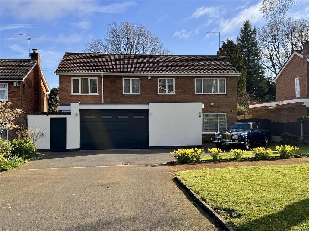 Appleton Avenue, Stourbridge, DY8 2JZ 5 bed detached house - £800,000