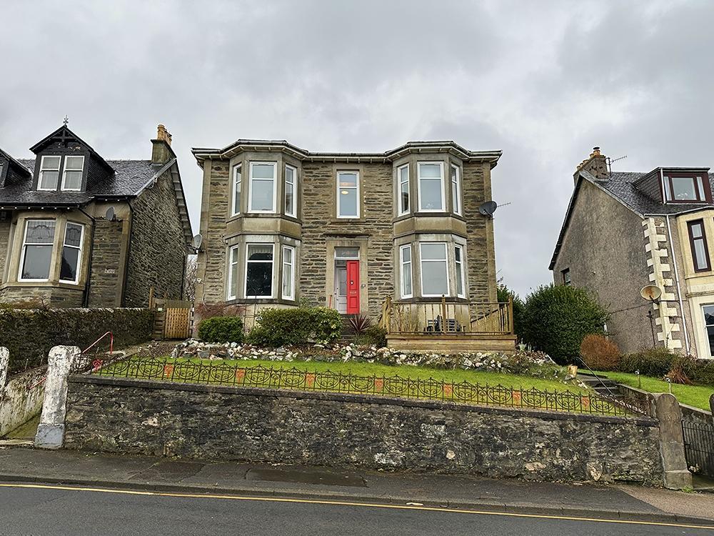 Victoria Road, Dunoon, Argyll and... 3 bed flat for sale - £160,000