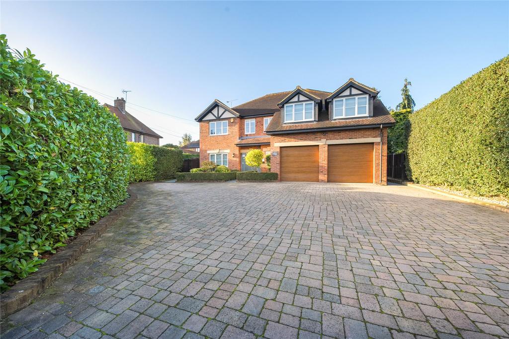 Woodham Road, Horsell, Surrey, GU21 5 bed detached house for sale - £ ...