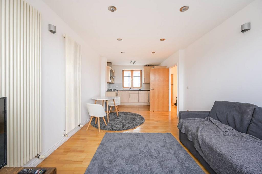 Chicksand Strret, Aldgate, London, E1 1 bed flat - £2,059 pcm (£475 pw)