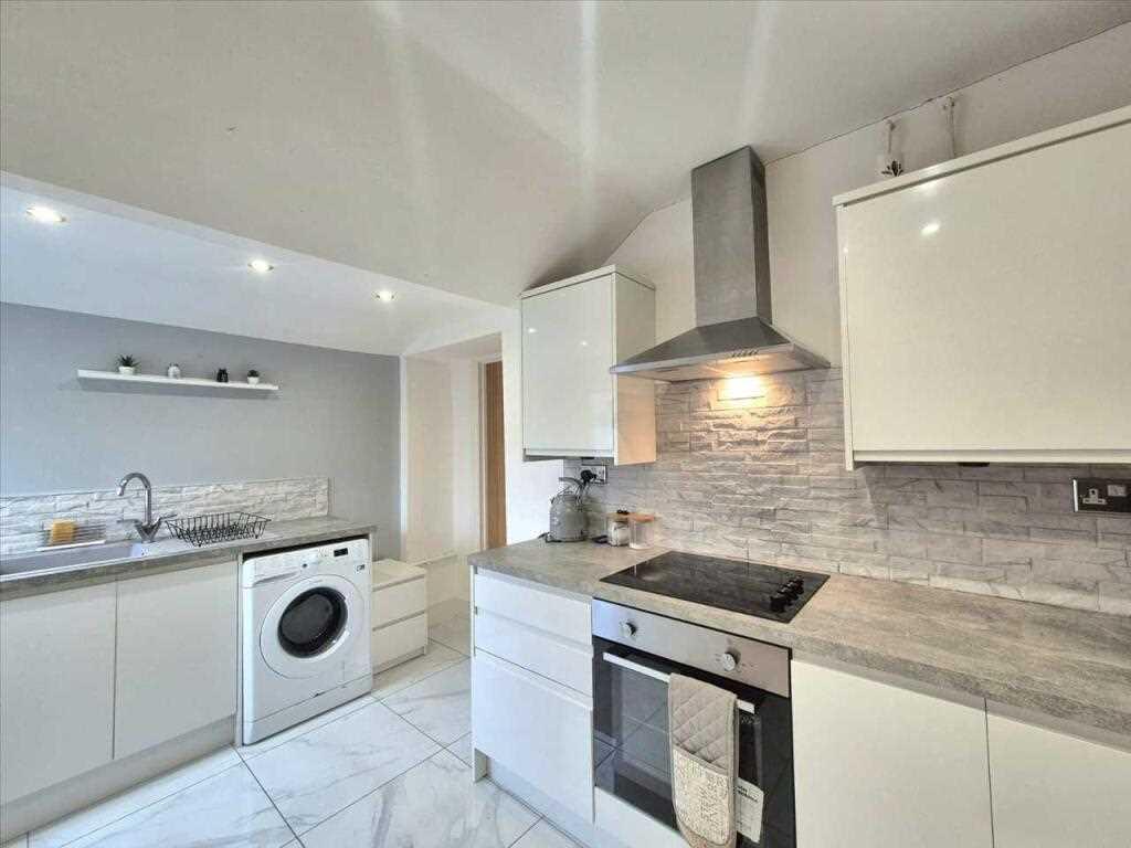 Ferndale CF43 2 bed terraced house - £119,995