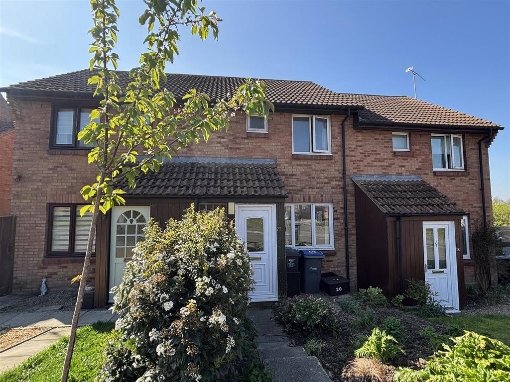 Cornfield Road, Devizes 2 bed terraced house - £192,500