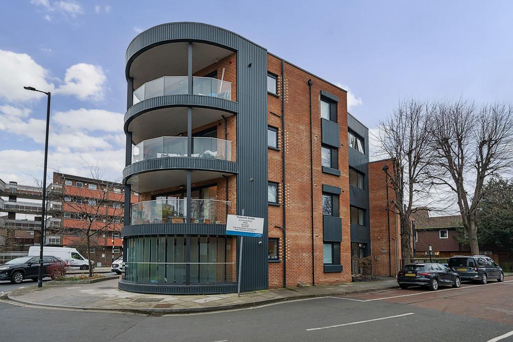 Rotherhithe New Road, London, SE16 2 bed flat for sale - £450,000