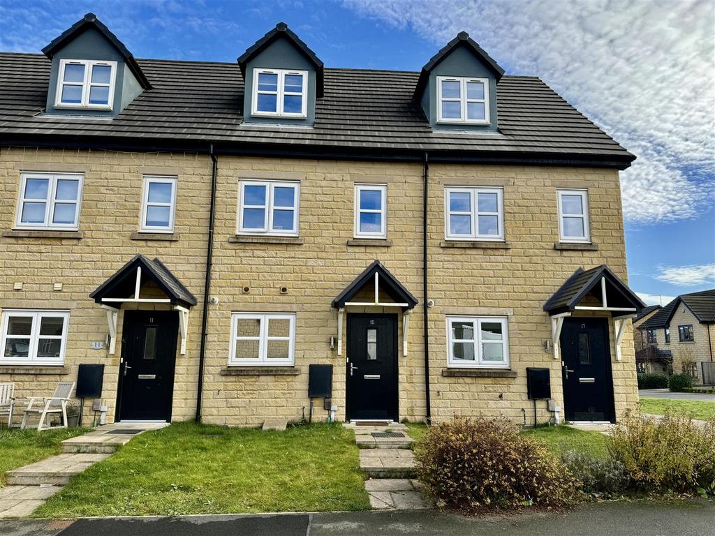 Water Meadow Drive, Denholme, BD13 4FA 3 bed townhouse - £180,000