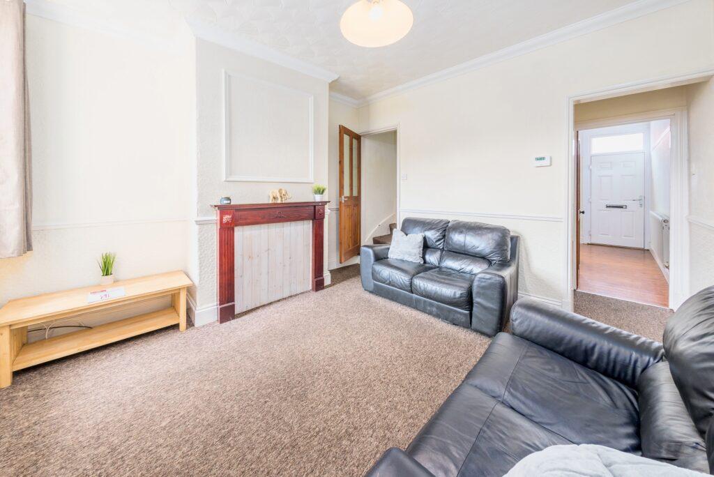 Bulwer Road, Leicester LE2 3 bed terraced house - £1,235 pcm (£285 pw)