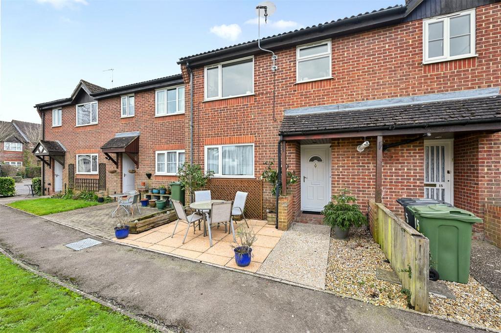 Tongham Meadows, Farnham GU10 1 bed terraced house for sale - £250,000