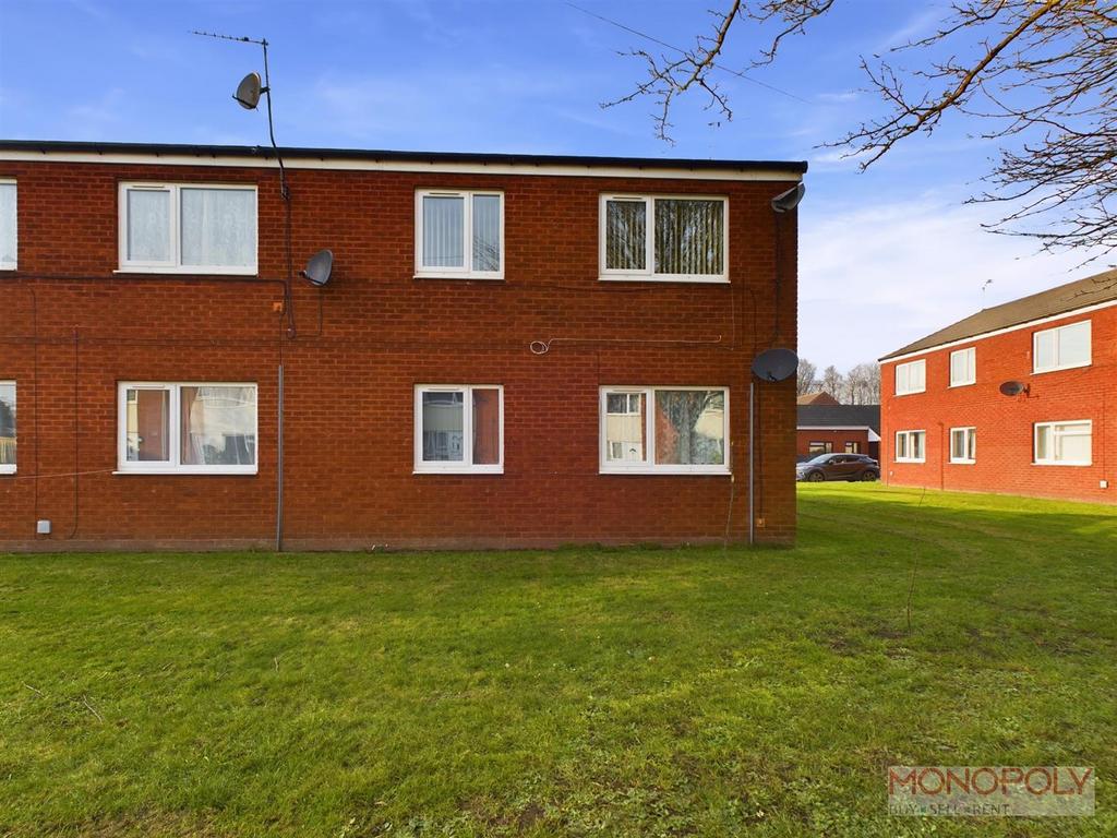 Colliery Road, Wrexham 1 bed apartment - £100,000