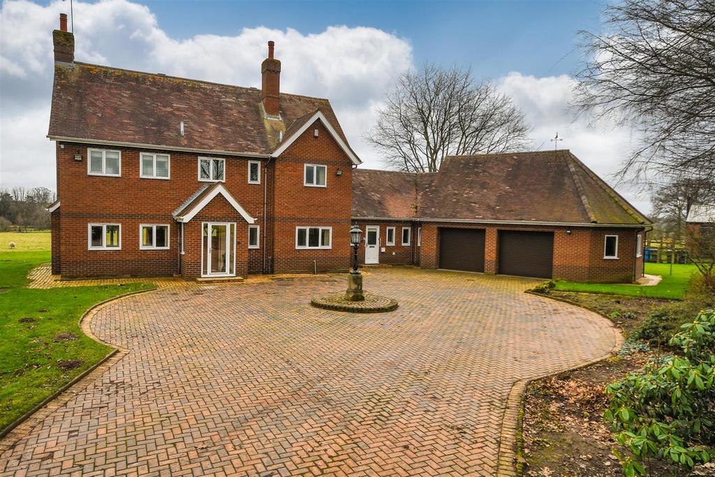 Upper Park Farm, Whitehouse Lane... 5 bed detached house - £2,300 pcm ...