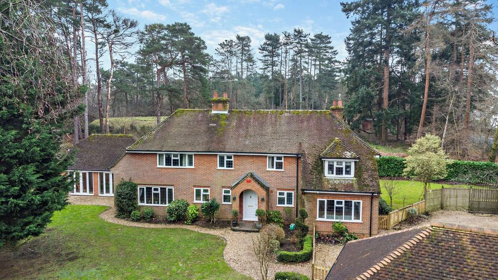Red Shute Hill, Hermitage, Thatcham... 5 bed detached house for sale ...