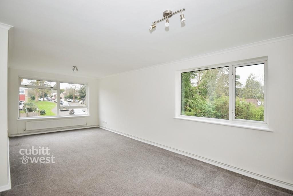Wray Common Road Reigate RH2 1 bed flat to rent - £1,300 pcm (£300 pw)