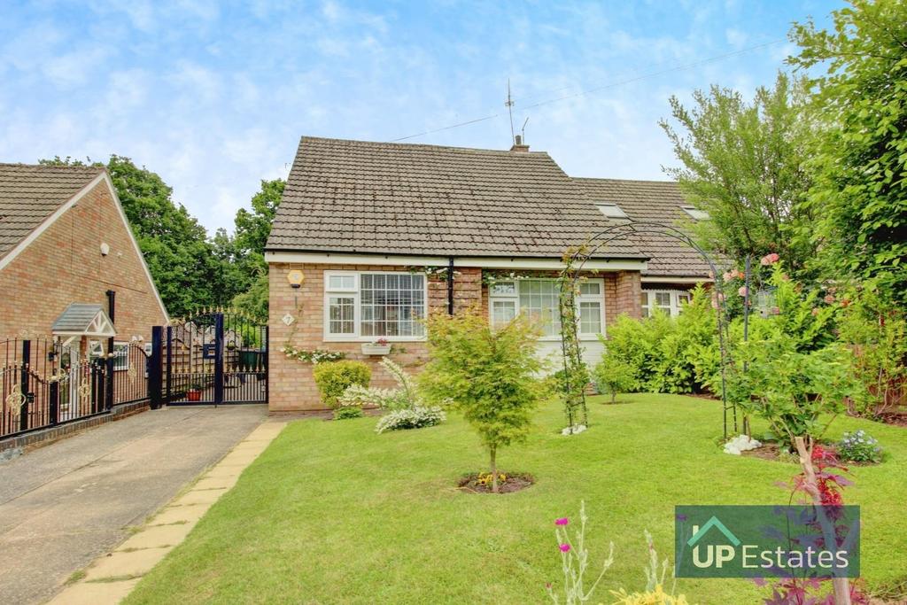 Haddon End, Styvechale, Coventry 2 bed semi-detached bungalow - £375,000
