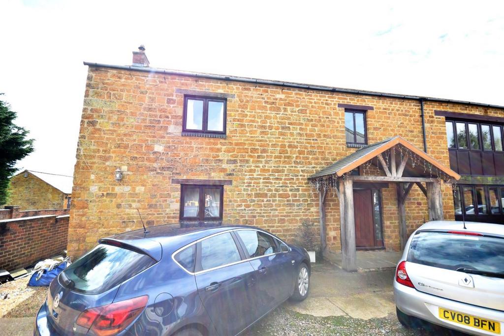FULLY FURNISHED - Glendon, Kettering 1 bed maisonette - £975 pcm (£225 pw)