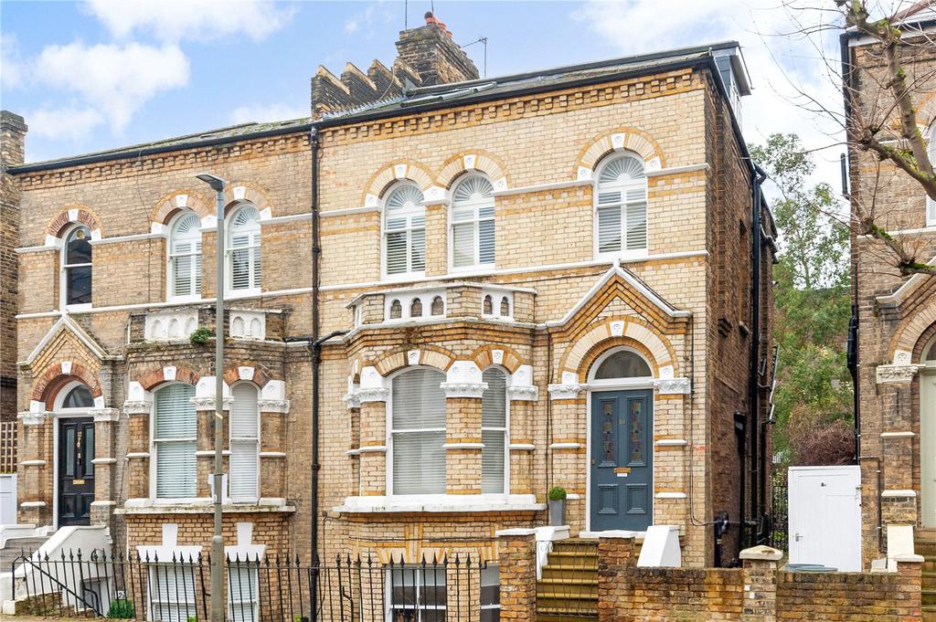 Disraeli Road, Putney, London, SW15 2 bed apartment for sale - £600,000
