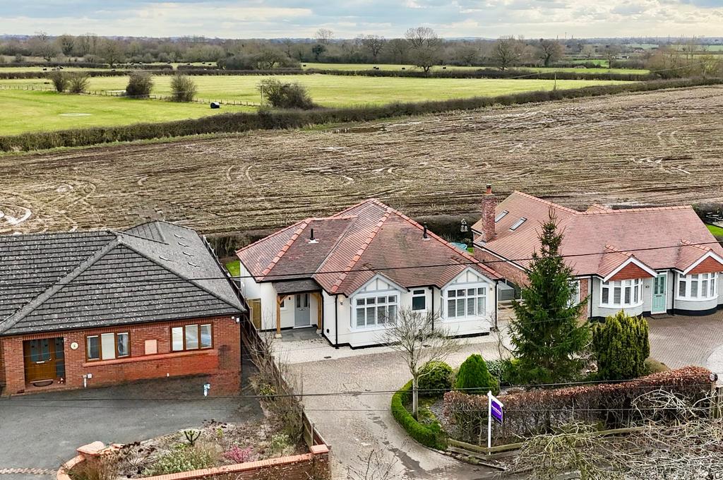 Broad Lane, Stapeley, CW5 4 bed detached house for sale - £525,000