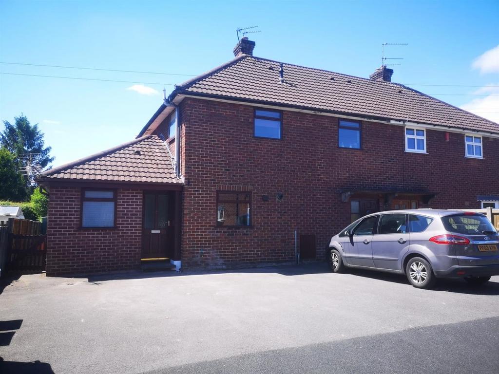 Eagland Place, Congleton 2 bed ground floor flat - £595 pcm (£137 pw)