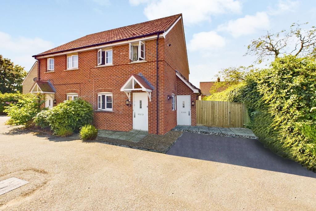 Allisons Close, Thetford, IP24 1 bed flat - £120,000