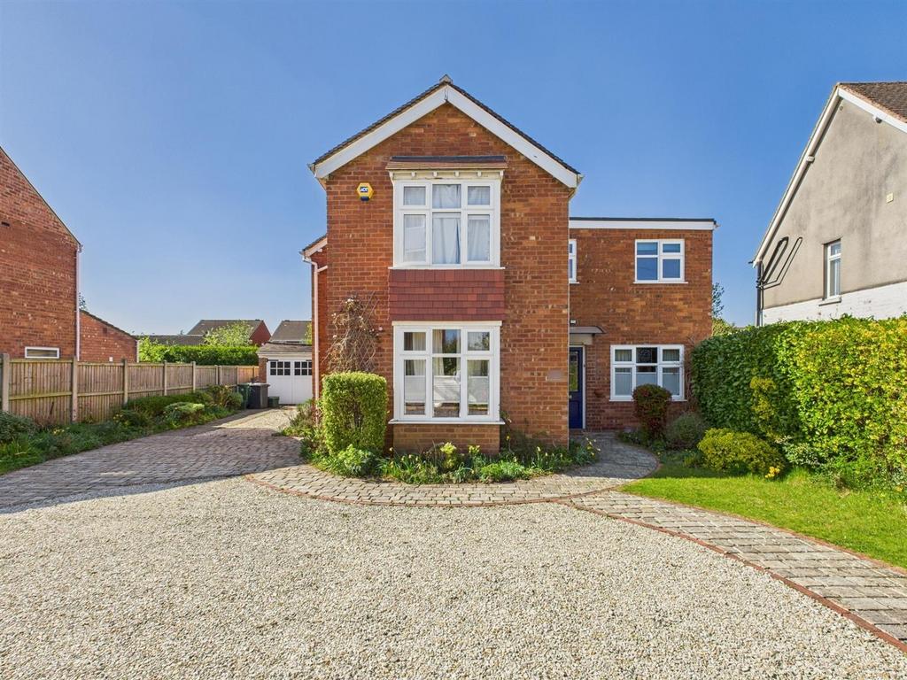 Innsworth Lane, Longlevens, Gloucester 4 bed detached house for sale ...