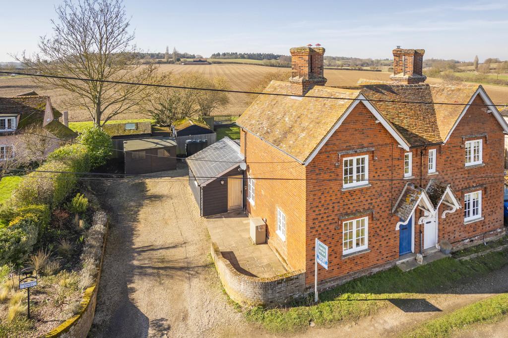 Thorington Villas, Colchester CO6 3 bed semi-detached house - £1,700 ...